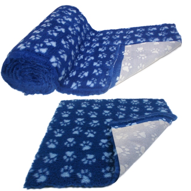 Blue Paw Non Slip Vet Bedding. Vet bed cut in squares and rolls Vetbed ...